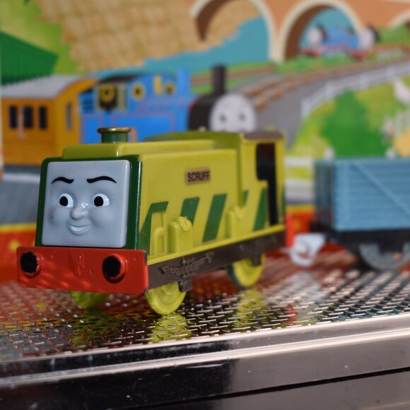 Thomas & Friends | Toys | Scruff Trackmaster Cargo Car Set Motorized ...